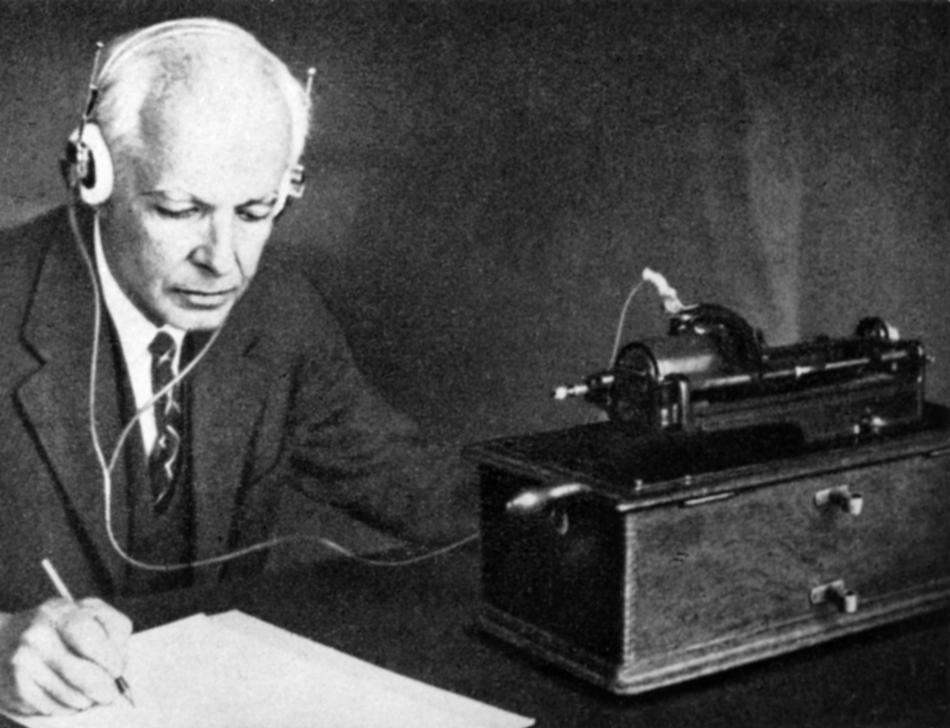 Debussy in Bartók’s hands. | Arbiter of Cultural Traditions
